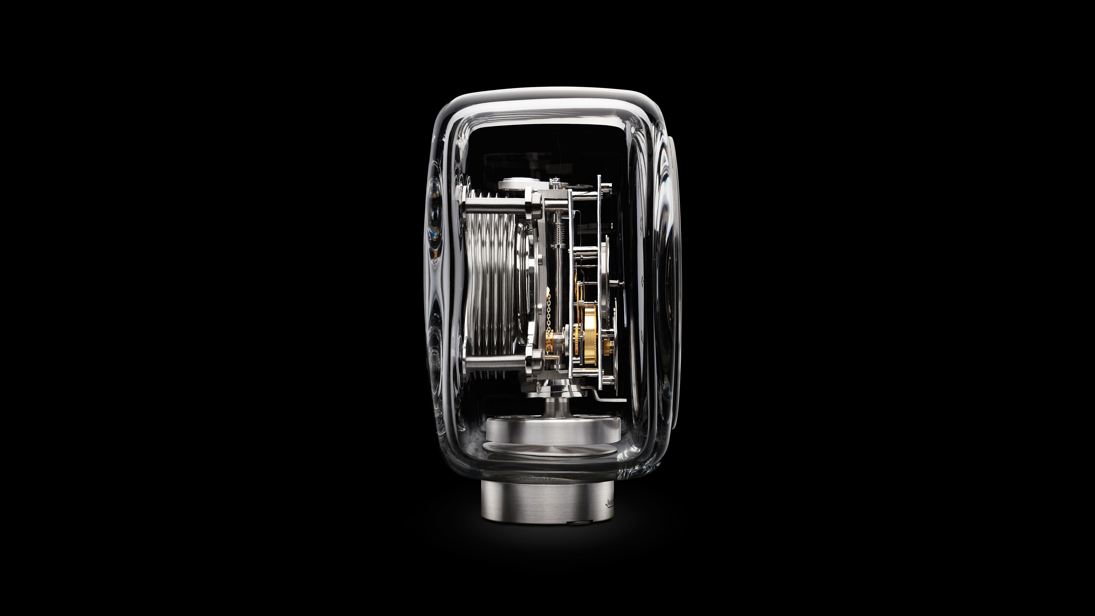 Atmos 561 | Marc Newson Ltd