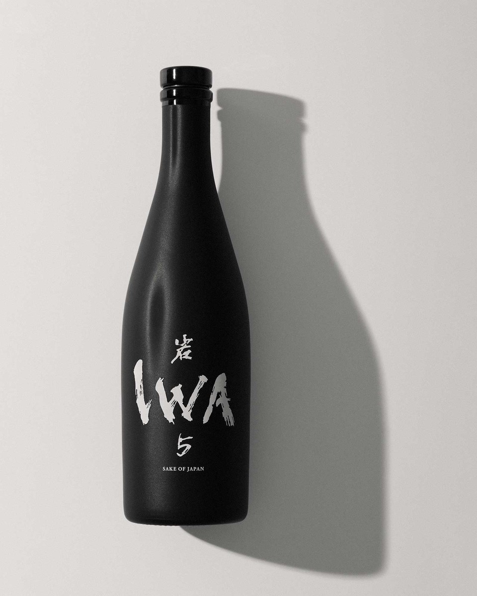 Bottle and Glassware | Marc Newson Ltd